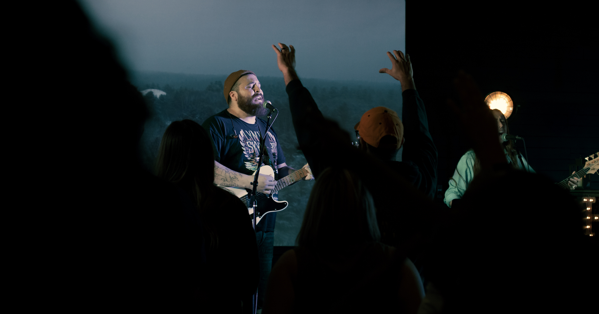 Overflow Church | Encounter Jesus | Grand Prairie, TX